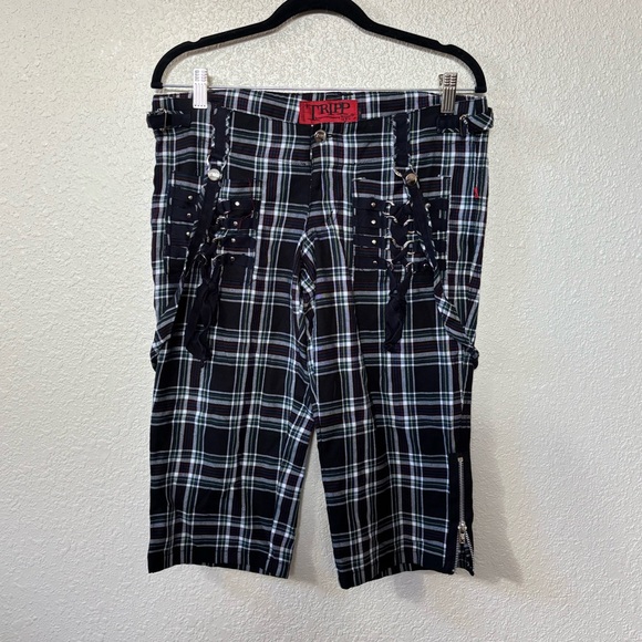 Tripp nyc | Pants & Jumpsuits | Tripp Nyc Punk Black White Plaid Capri ...